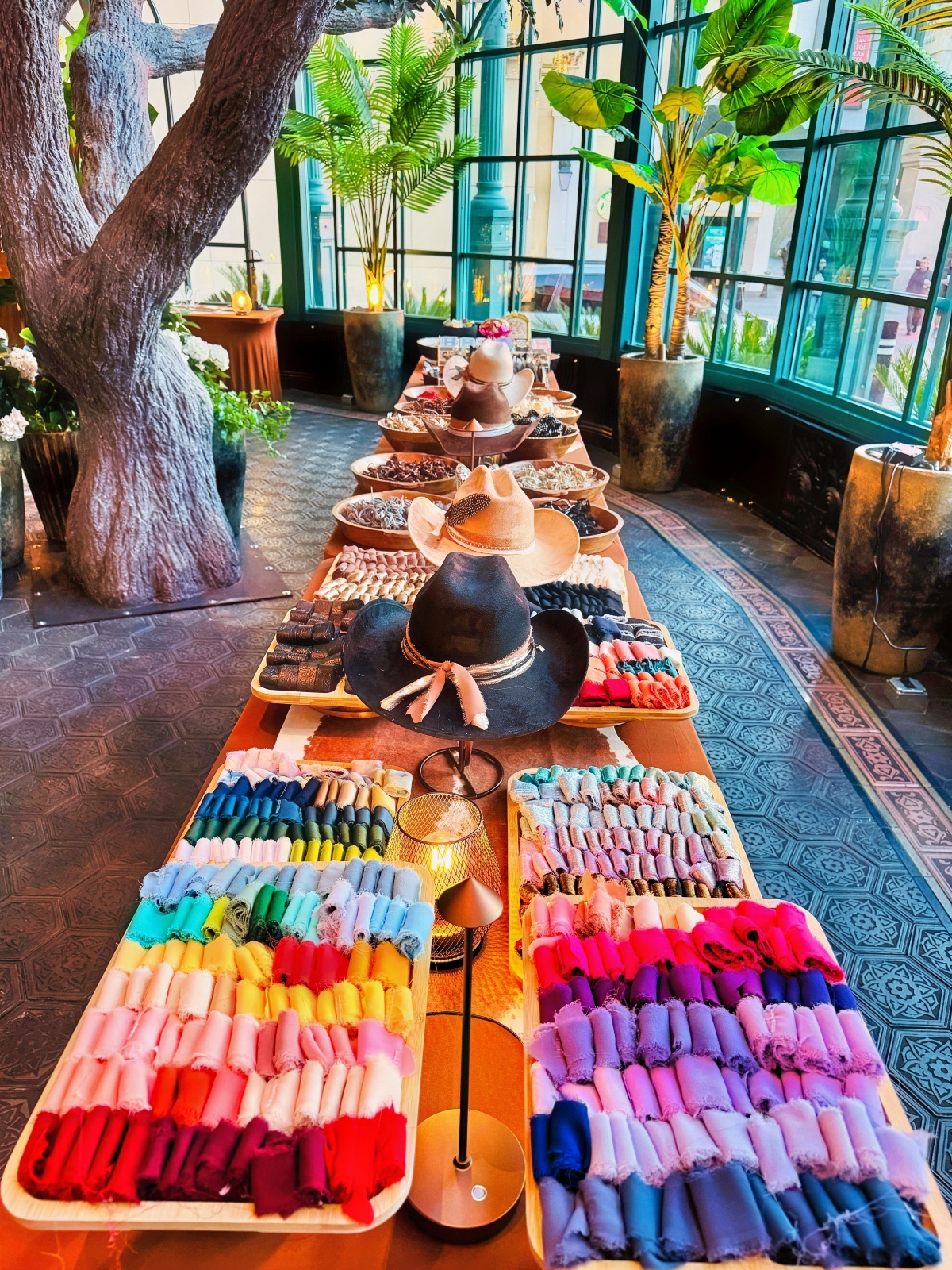 Las Vegas Convention Entertainment: Interactive Hat Bar for After ...